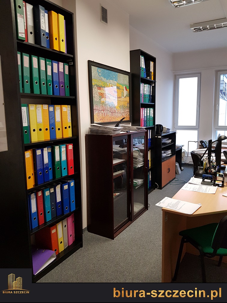 Biura w biurowcu do wynajęcia w Szczecinie
